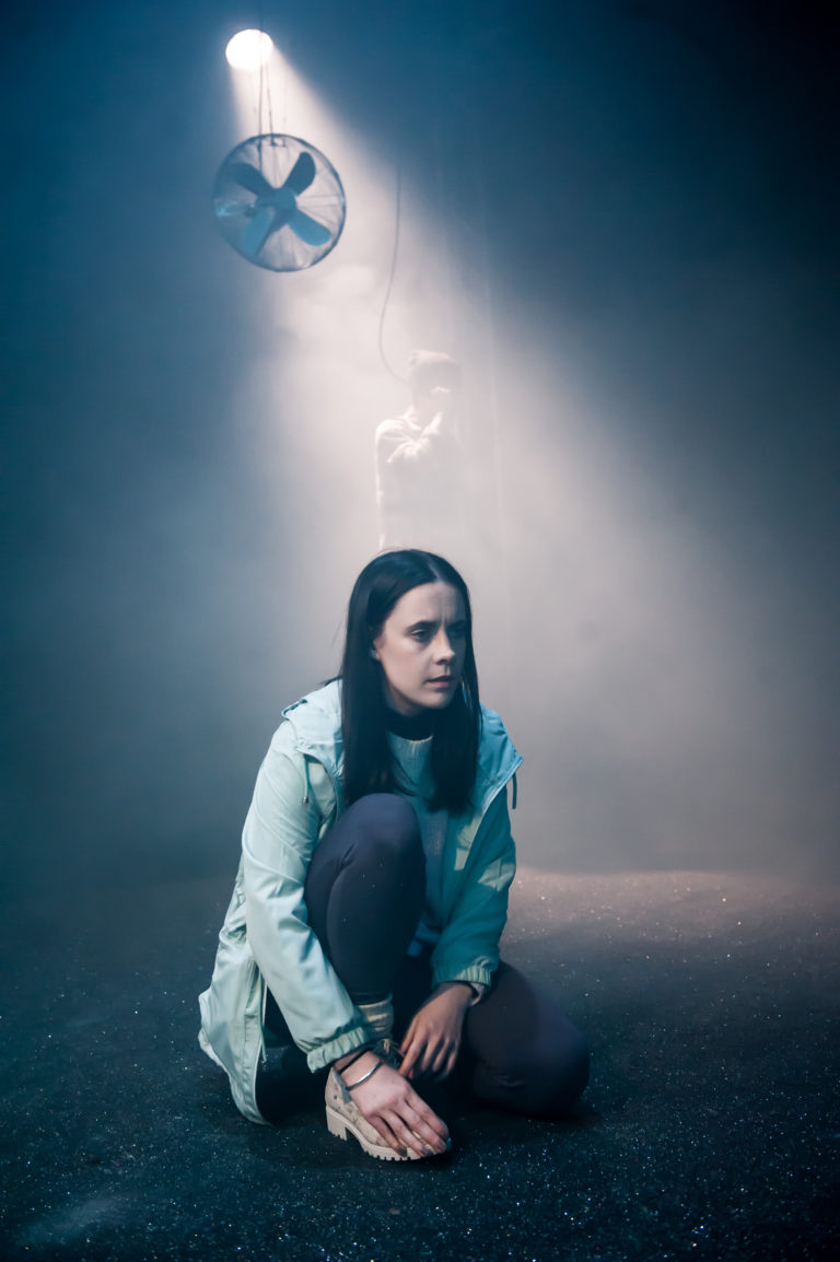 THE GIRL AND THE MOON – Richard Chilver