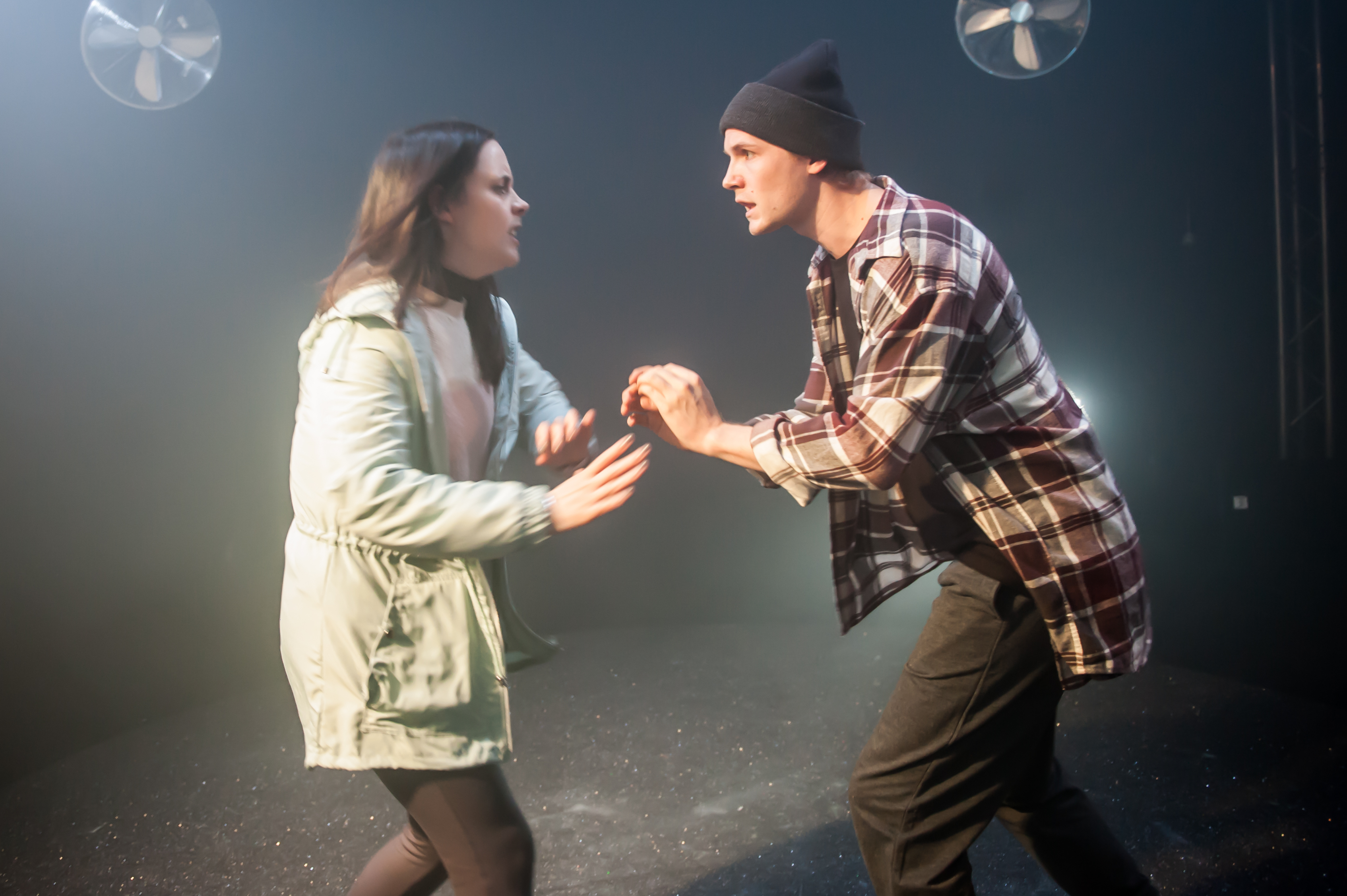 THE GIRL AND THE MOON – Richard Chilver